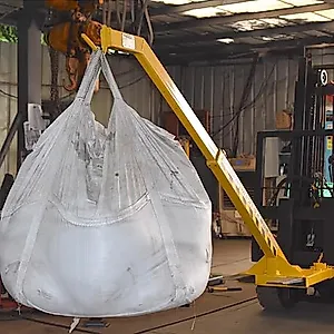 EQCOTWEA 2T/4400LB Adjustable Forklift Jib Boom Crane Mobile Crane Lifting Forklift 63-98" Arm Forklift Telescopic Boom Attachment Forklift Extension Towing Handling Equipment