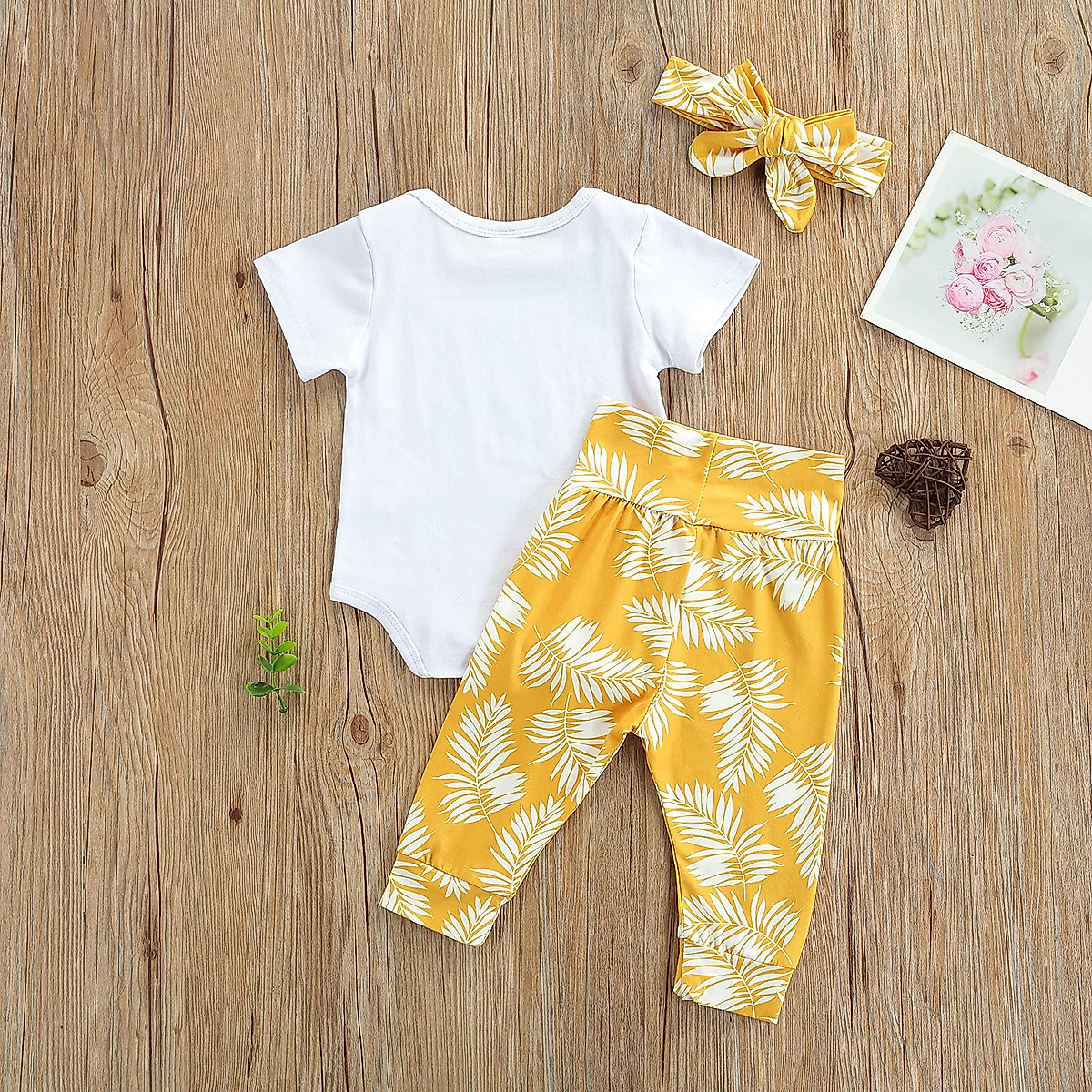 0-18M Newborn Baby Girls Clothing Set Short Sleeve Cotton Letter Romper Bodysuit + Floral Pants + Headband (I Love Daddy , 0-3 Months )