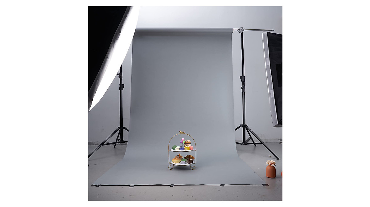 Yizhily Seamless Photo Background Paper - Jet Black 53"x16'