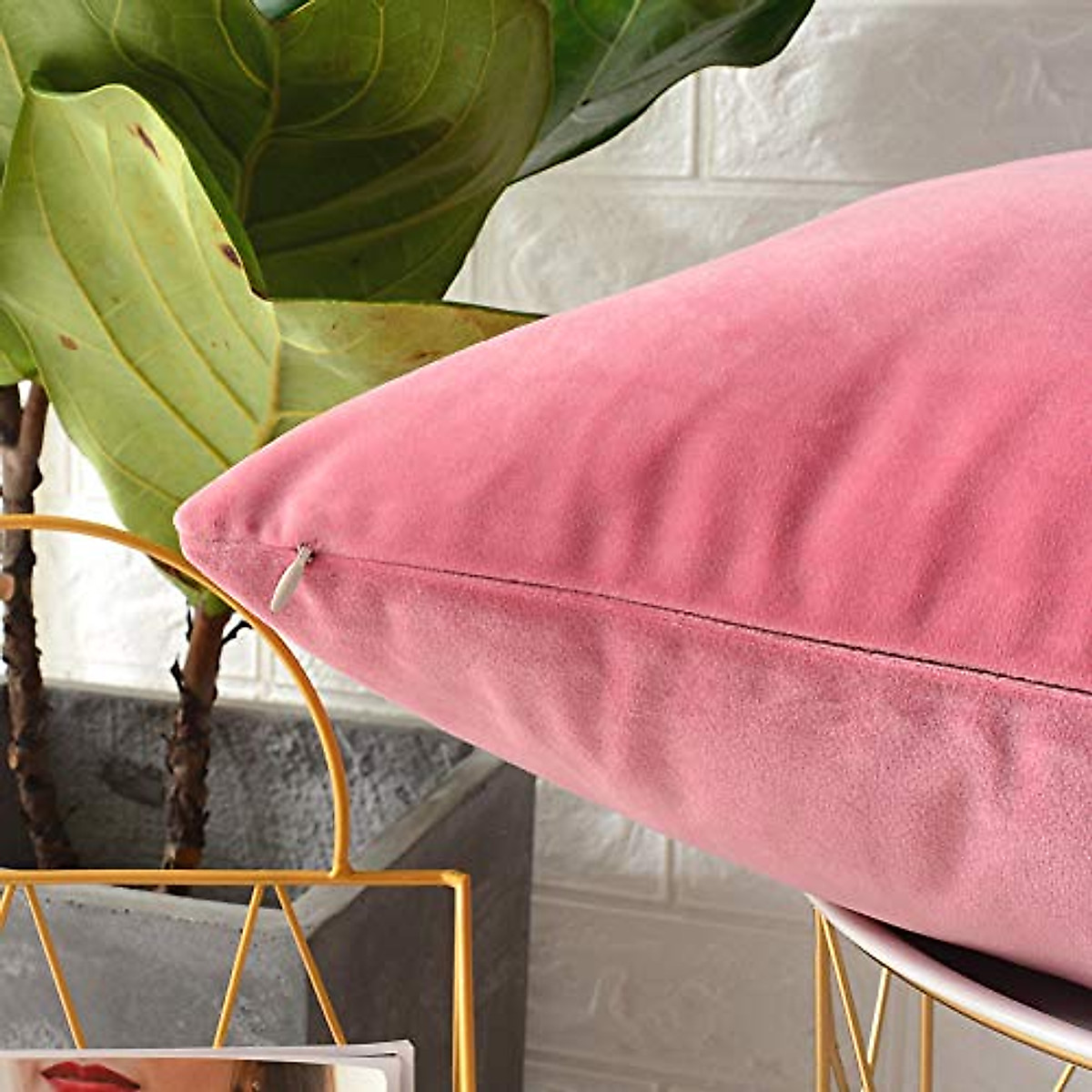 MERNETTE Pack of 2, Velvet Soft Decorative Square Throw Pillow Cover Cushion Covers Pillow case, Home Decor Decorations for Sofa Couch Bed Chair 22x22 Inch/55x55 cm (Pink)