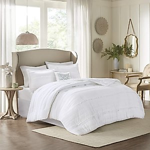 Madison Park Celeste Comforter Set-Textured Luxury Design All Season Down Alternative Bedding, Matching Sham, Decorative Pillows, Queen(90"x90"), White 5 Piece