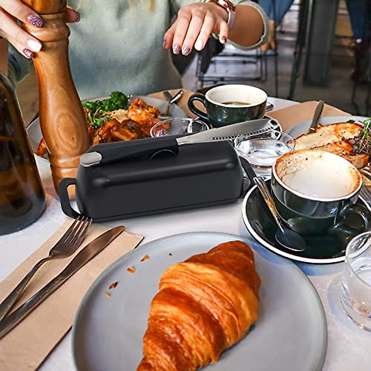 Butter Dish with Lid and Stainless Steel Knife, Light Butter Keeper, TBSP Cutting Measuring Lines Dishes, Easy Scoop, No Mess Lids, Perfect for East West Coast Butter (Black)