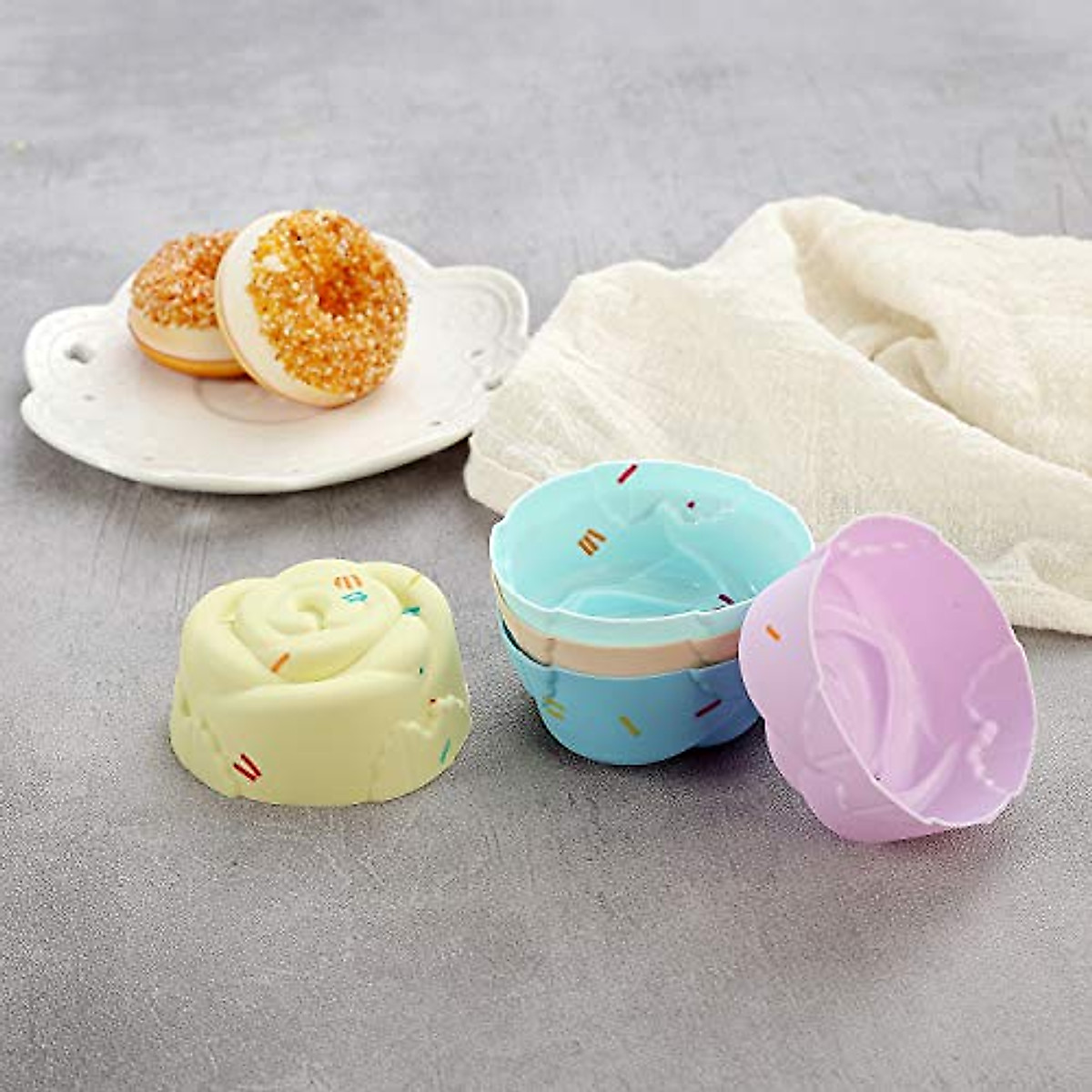 40PCS Silicone Cupcake Baking Cups Set Silicone Baking Cups For Baking, Including 8 Shapes Silicone Muffin Cups Cupcake Molds (Round, Square, Star, Sunflower, Rose, Chrysanthemum, Flower, Pumpkin)