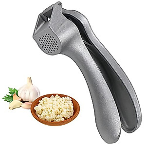 Garlic Press, Garlic Mincer Easy-squeeze Ergonomic Handle, Rust Proof, No Need To Peel, Professional Ginger Press & Garlic Crusher with Handy Cleaning Brush- Dishwasher Safe