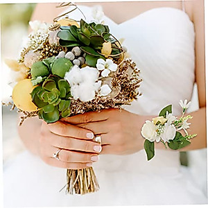 WATIIFUFU Corsage Wristlet 1 Set Wrist Flowers and Corsages Wedding Wrist Corsage Bridal Flower Bracelet Wedding Dress Accessories Bride Accessories Groom Boutonniere Bride Wristband