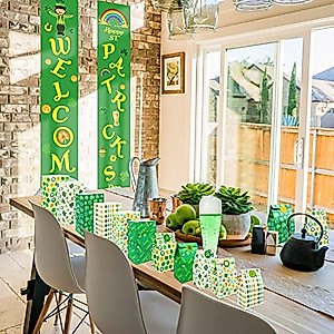 St Patrick's Day Paper Gift bag Shamrock Treat Bags Goodie Bags for Party Favors 24 Pack