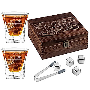 Maverton Whisky Stones and 2 Engraved Glasses for Man - Set of 8 Stones in Customized Box for Birthday - Chilling Stones for Gentleman - Personalized Whiskey Set for him - Name