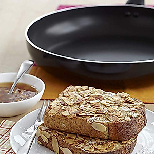 Imusa Saute Pan, 8", Black