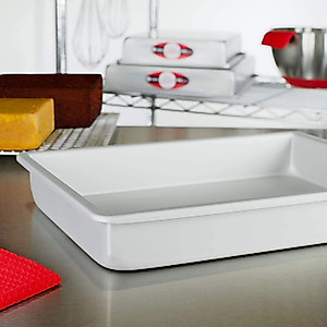 Fat Daddios Sheet Cake Pan, 9 x 13 x 2 Inch, Anodized Aluminum with a Lumintrail Measuring Spoon Set