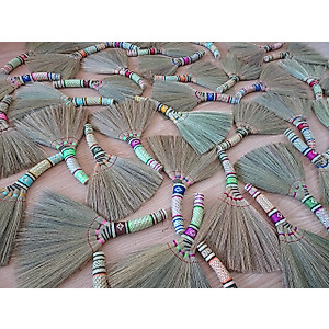 Asian Whisk Broom Natural Grass Duster 1piece 14 inch Tall Dustpan Brush Wooden Handmade Thai Bamboo Handle Sweeper for Dusting