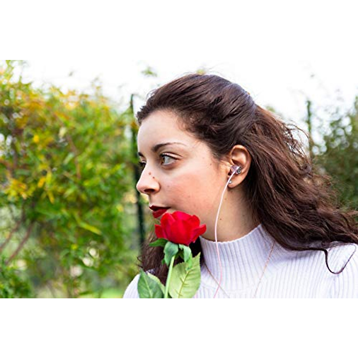 LUDOS ULTRA Wired Earbuds in-Ear Headphones, 5 Years Warranty, Earphones with Microphone, Noise Isolating Ear Buds, Memory Foam for iPhone, Samsung, School Students, Kids, Women, Small Ears - Pink