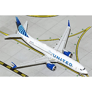 GeminiJets GJUAL2074 United Airlines Boeing 737 MAX 8 Being United; Scale 1:400, White