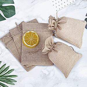 Gudotra 100 Pcs Burlap Bags with Drawstring 4 x 5.5 Inch Small Gift Bags Wedding Favors Birthday Christmas Thanksgiving Party Art and DIY Craft Burlap Sack Jewelry Pouches