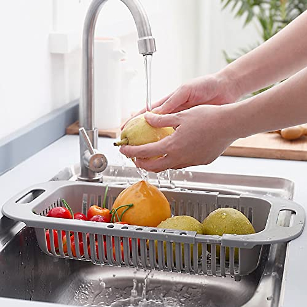 Creahappy 14inch Extendable Over the Sink Colander Strainer Basket Adjustable Strainer Sink Washing Basket Collapsible Colander Fruit Vegetable Strainer Drainer Basket for Kitchen Sink