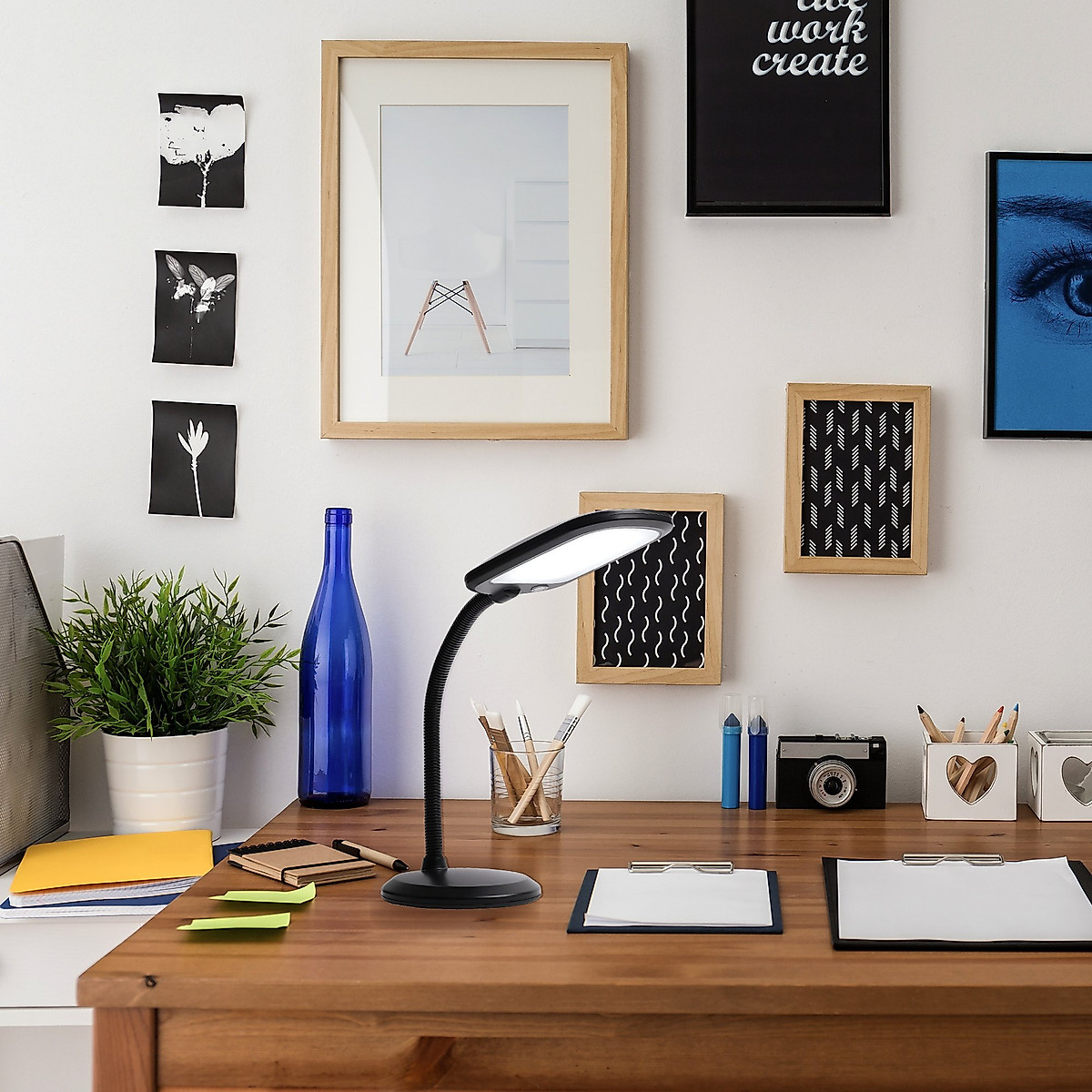 Newhouse Lighting NHDK WH Eos Reading & Craft Table LED Desk Lamp, Dimmable &Light Color Adjustable, Gooseneck Task Light, Black (NHDK-EO-BK)