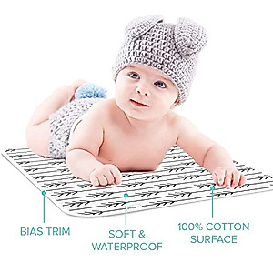 Kushies Deluxe Change Pad Flannel, One Direction Black & White