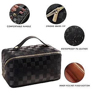 Checker Makeup Bag, Checkered Cosmetic Bag, Large Capacity Travel Cosmetic Bag, Everyday Makeup Bag, Emergency Bag for Teen Girls (WHITE)