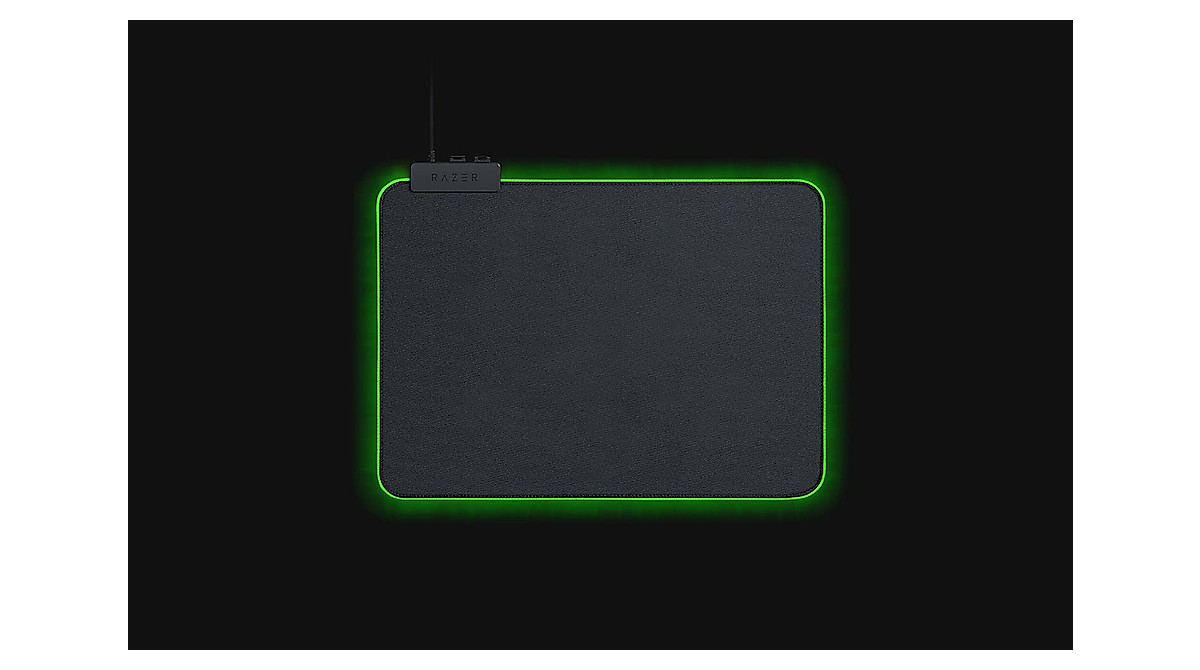 Razer Goliathus Chroma Mouse Mat | RGB Lighting & Precision Gaming Surface