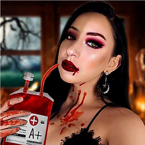 Blood Bag drinking. Set of 20 fake iv Blood Bags for Drinks, 11.5Oz, with Extra Syringe Set of 20 Labels and Clips. Drink pouches Halloween/Vampire/Zombie/Nurse Graduation/decorations Party suplies