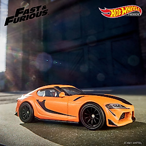 Hot Wheels Fast & Furious Collection of 1:64 Scale Vehicles from The Fast Film Franchise, Modern & Classic Cars, Great Gift for Collectors & Fans of The Movies