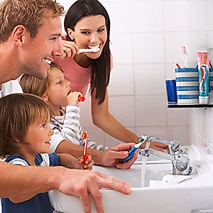 Aquafresh Maximum Strength Toothpaste for Sensitive Teeth, Smooth Mint, 5.6 Ounce (Pack of 1)