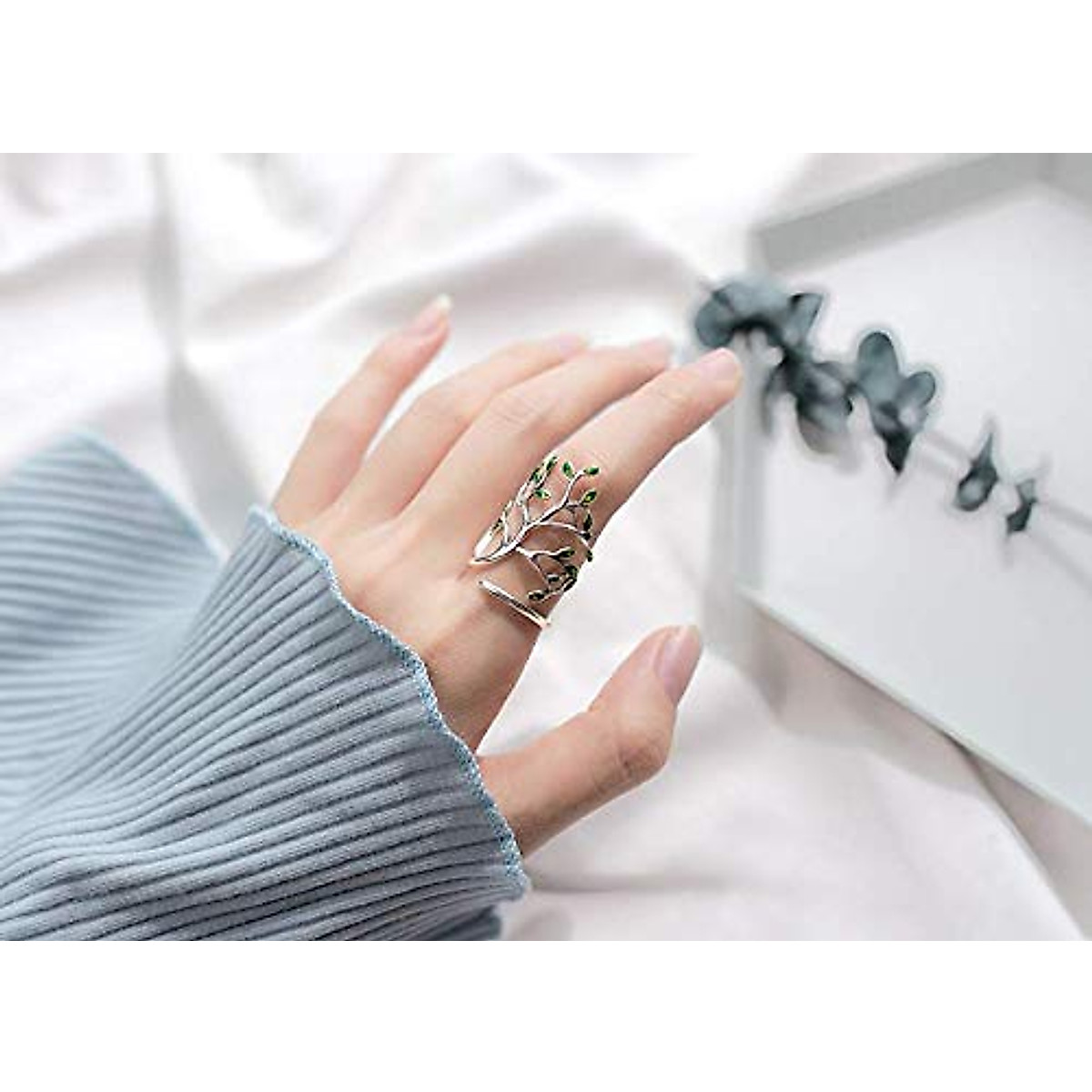 Helen de Lete Innovative The Tree Of Life Sterling Silver Open Ring