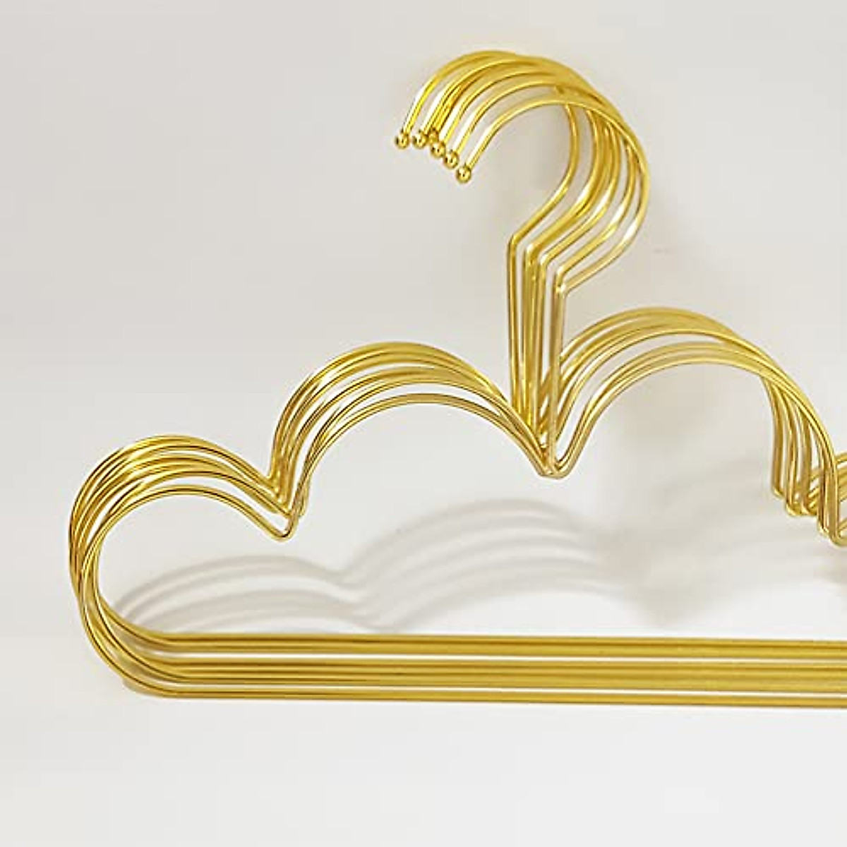 jojofuny 5Pcs Cloud Hangers for Kids Clothes, Gold Cloud Shape Kids Hangers Metal Non Slip Children Clothes Coat Sweater Hangers