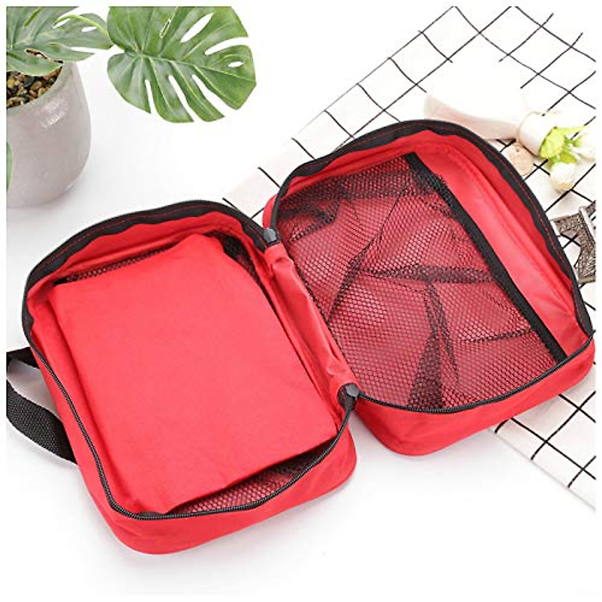 PAXLAMB First Aid Bag First Aid Kit Empty Medical Storage Bag Red Trauma Bag for Emergency First Aid Kits Car Workshop Cycling Outdoors (Red 1PC)