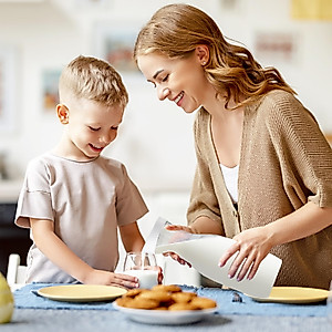 DilaBee Plastic Water Pitcher With Lid (32 Oz) Round Carafe Pitchers for drinks, Milk, Smoothie, Iced Tea, Mimosa Bar - Juice Containers with Lids for Fridge - BPA-Free (2-Pack) - Not Dishwasher Safe