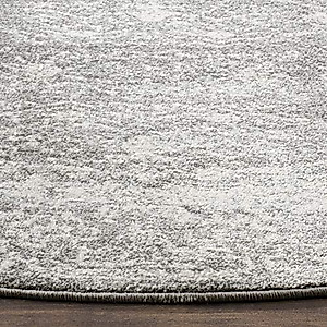 SAFAVIEH Evoke Collection 6'7" Round Silver / Ivory EVK270Z Shabby Chic Distressed Non-Shedding Dining Room Entryway Foyer Living Room Bedroom Area Rug