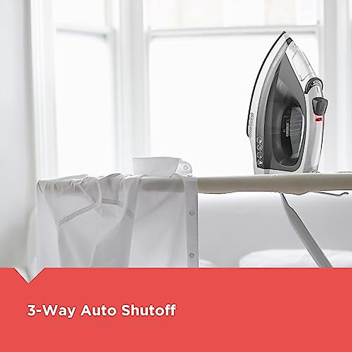 BLACK+DECKER Light ‘N Easy Compact Steam Iron, IR1020S, Stainless Steel Soleplate, Spray Mist, Anti-Drip, Auto Shutoff