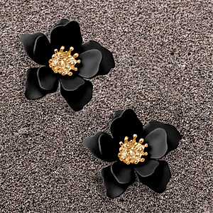 WUWEIJIAJIA Elegant Boho Flower Stud Earrings with White Pearl for Women Lover and Friends Flower Shaped Daisy Dangle Drop Earrings with Gold Flower Bud Jewelry Gifts (Black)