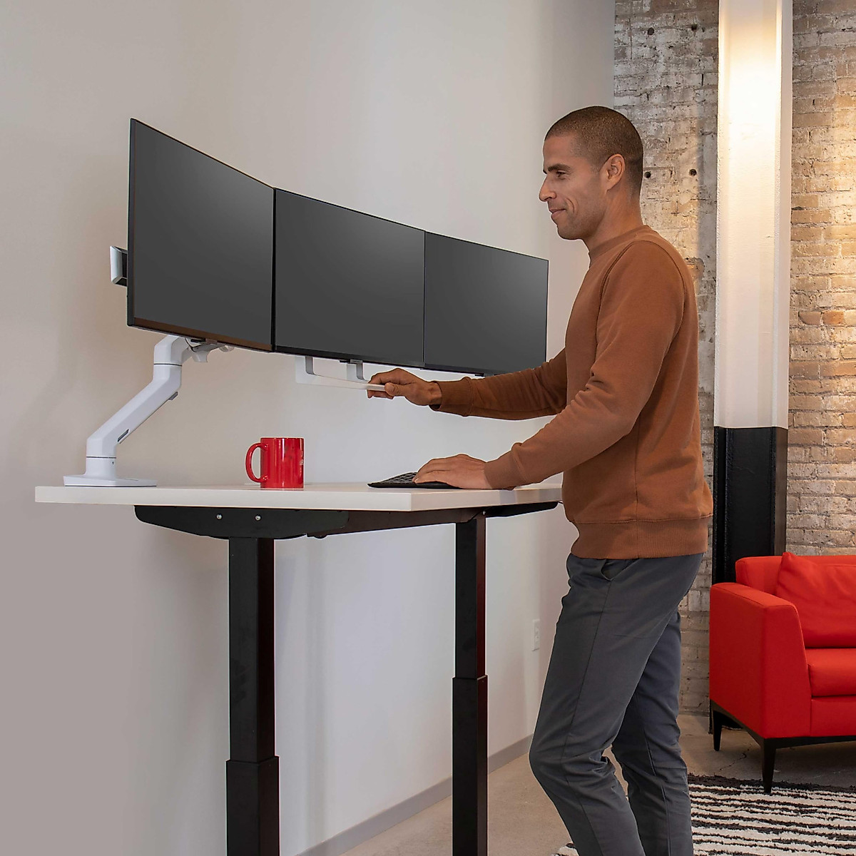 Ergotron – HX Triple Monitor Bow Kit – Add-on for HX Desk and HX Wall Monitor Arms – White