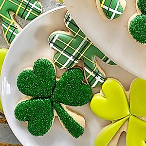 Clover Cookie Cutter Set, 4-Piece Patrick's Day Shamrock Cookie Cutter Set, Irish Holiday Party Supplies4'', 3.2'', 1.85'', 1.3''