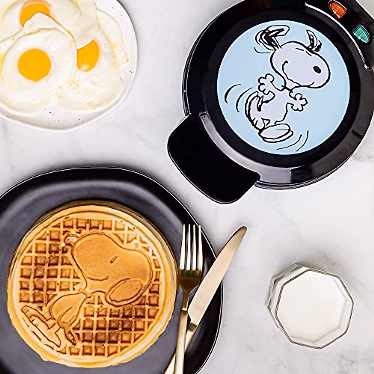 Uncanny Brands Peanuts Waffle Maker - Make Snoopy Waffles -Kitchen Appliance