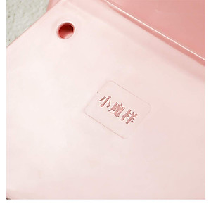 Pink trapezoidal plastic scraper Cake cream scraper (size: 5.1 inches long x 3.9 inches wide)