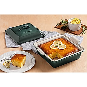 Le Creuset Stoneware Heritage Covered Square Casserole, 9-Inch, Artichaut