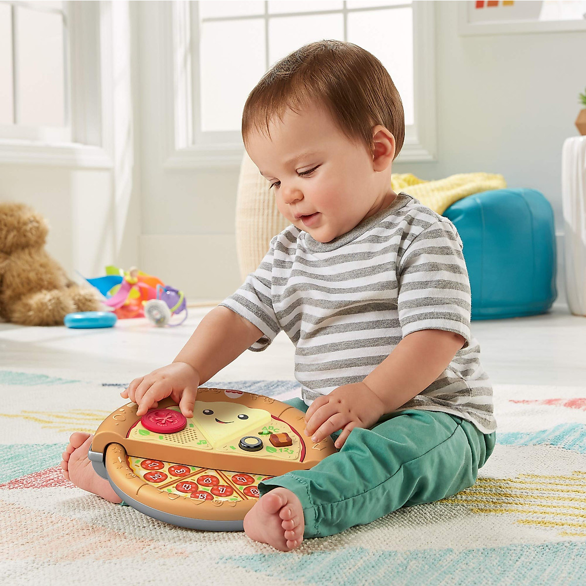 Fisher-Price Laugh & Learn Slice of Learning Pizza, Pretend Food Musical Baby Toy with Lights and Spinning Action for Baby and Toddler Ages 6-36 Months