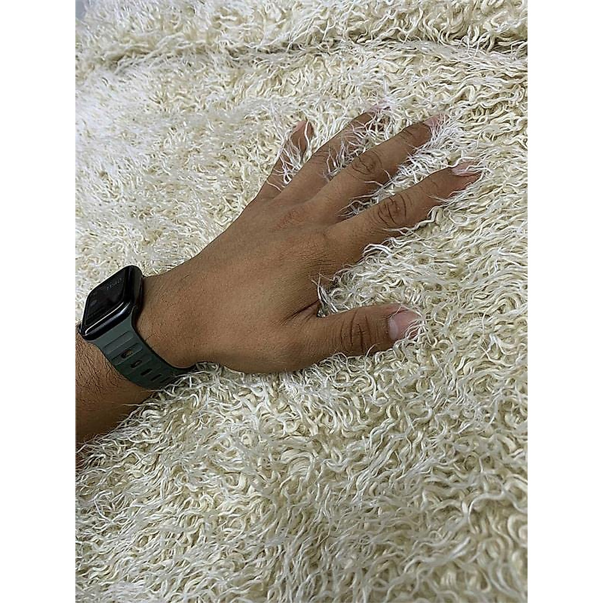 FabricEmpire 1.5'' Faux Fur Fabric Long Pile Curly Llama (Ivory) 2LB 2-Way Stretch / 60'' Wide/ by Continuous Yard