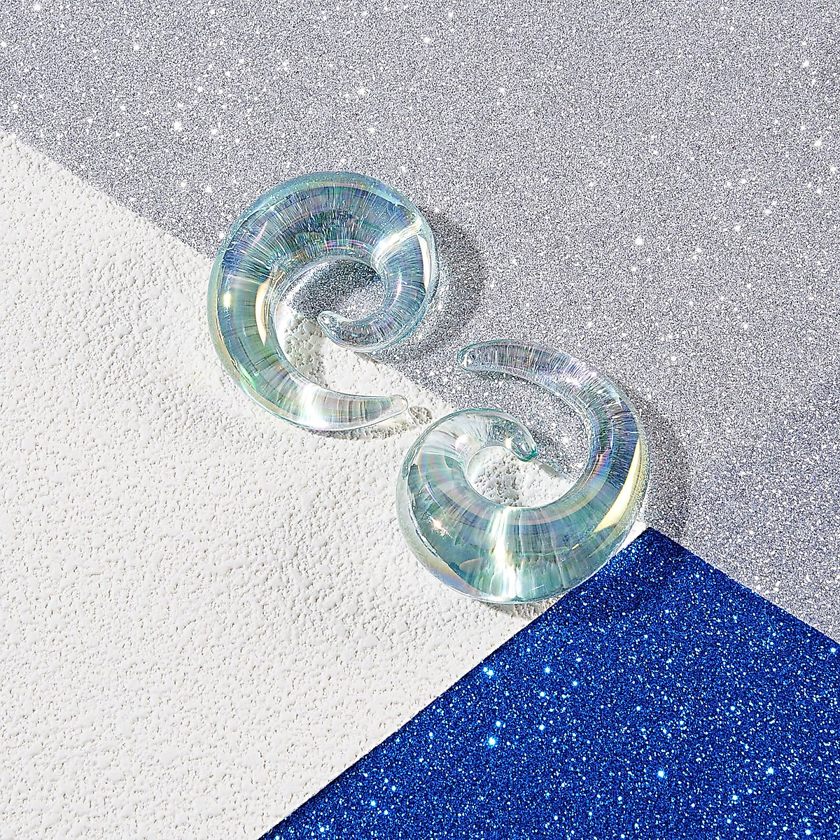 Oyaface 2 PCS Glass Ear Tapers Plugs 0G(8MM) Clear Handmade Hanger Gauges Piercing Jewelry Spiral Shaped