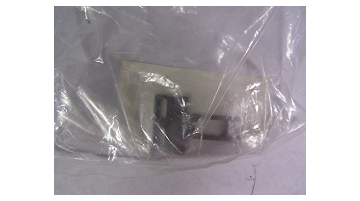 OMRON STI D4DS-K1 Safety Interlock Switch Key | Horizontal Mounting