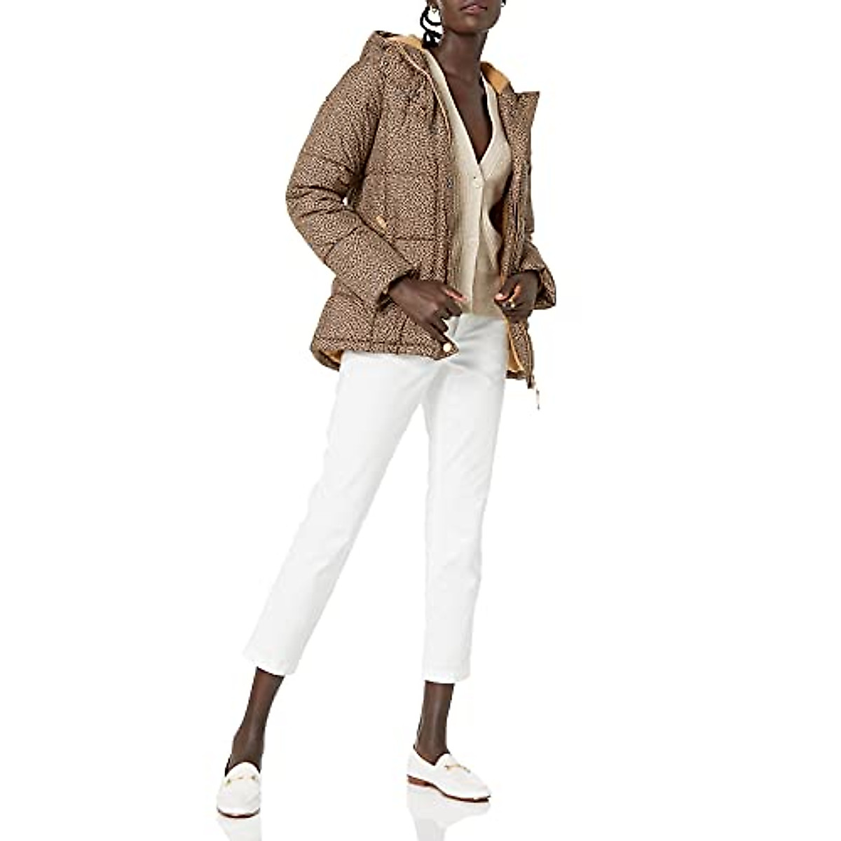 Amazon Essentials Women's Mid-Rise Slim-Fit Cropped Tapered Leg Khaki Pant, Bright White, 12