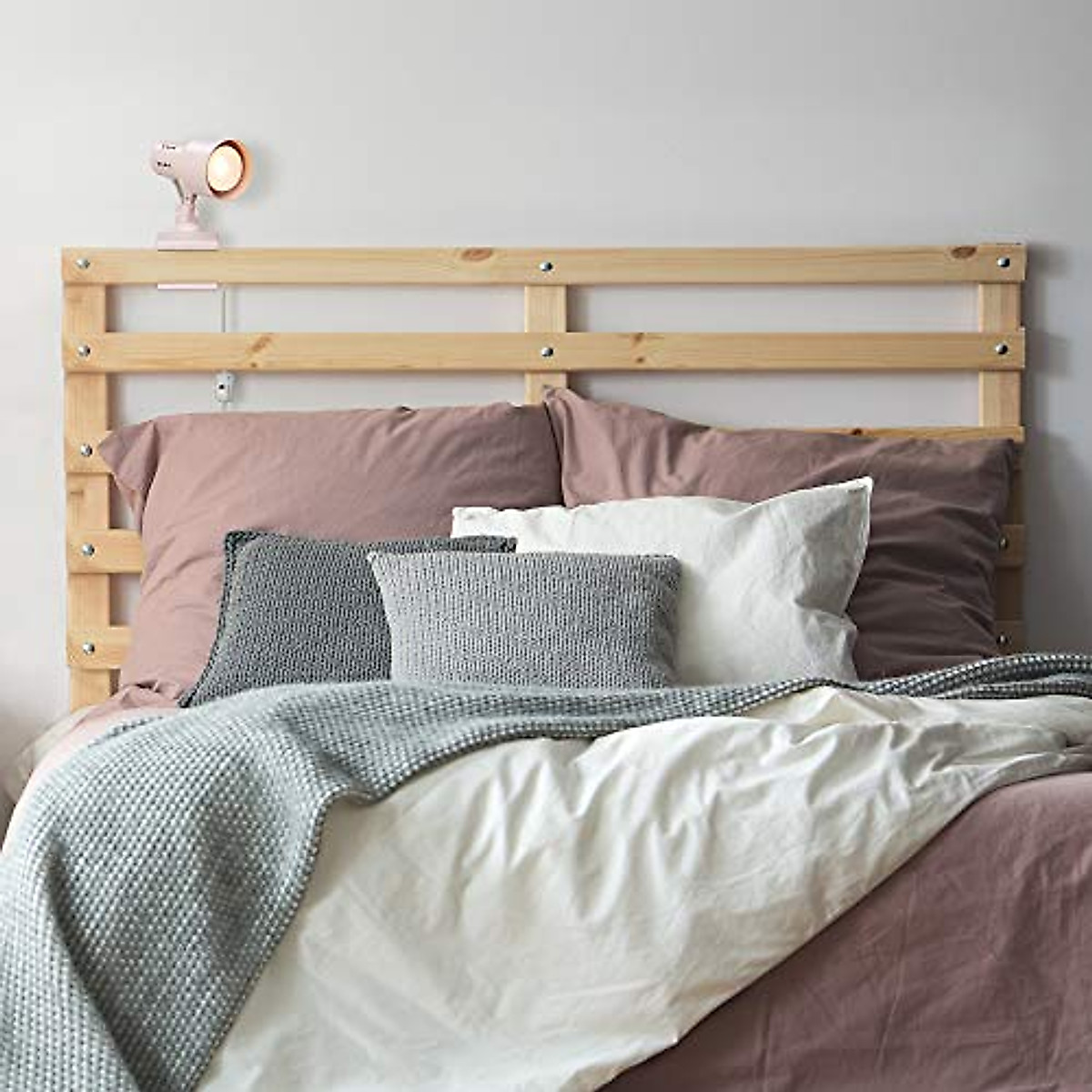 Globe Electric 52964 JoJo 5.5" Clip-Arm Desk Lamp, Matte Pink, in-Line On/Off Switch, Bulb Included