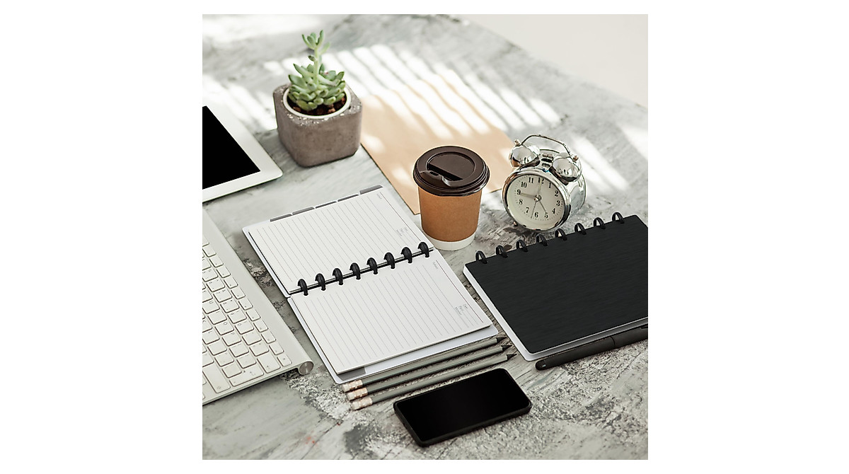 Customizable Discbound Notebook - 5 Subject Refillable