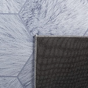 Safavieh Faux Hide Collection Machine Washable Slip Resistant 5' x 8' Ivory/Grey FAH546A Rustic Lodge Modern Glam Bedroom Living Room Area Rug