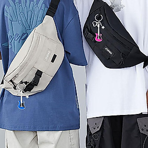 JINZHOUFZ Punk Music Bass Electric Guitar Keychain, Guitar Love Heart Star Key Teens Girls Music Lovers (black)