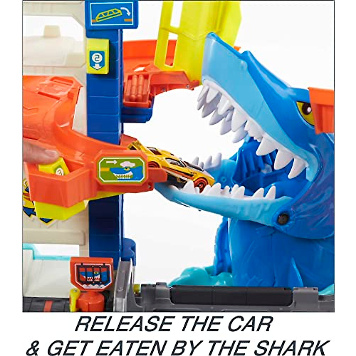 Hot Wheels City Toy Car Track Set Attacking Shark Escape Playset with 1:64 Scale Car, Race to Avoid Chomping Shark