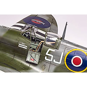 Airfix Supermarine Spitfire MK IXc 1:24 WWII Military Aviation Plastic Model Kit A17001