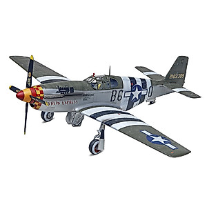 Revell 85-5535 P-51B Mustang Model Airplane Fighter Jet Kit 1:48 Scale 61-Piece Skill Level 4 Plastic Model Plane Building Kit, Green