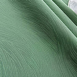 maxmill Jacquard Table Cloth Swirl Pattern Spillproof Wrinkle Resistant Oil Proof Heavy Weight Soft Tablecloth for Kitchen Dinning Tabletop Outdoor Picnic Rectangle 52 x 70 Inch Sage Green